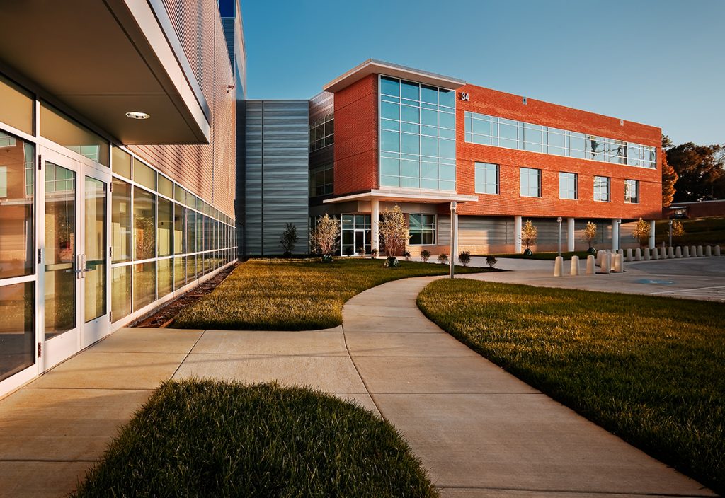 NASA Exploration Sciences Building - Manhattan Construction Company