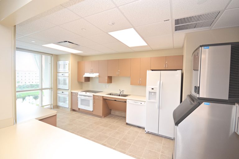 Florida Gulf Coast University Dormitory 5 Eagle Hall - Manhattan ...